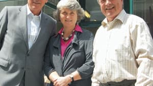 Art critic Kim Howells opens Brecon exhibition | brecon-radnor.co.uk