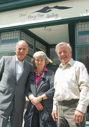Art critic Kim Howells opens Brecon exhibition | brecon-radnor.co.uk