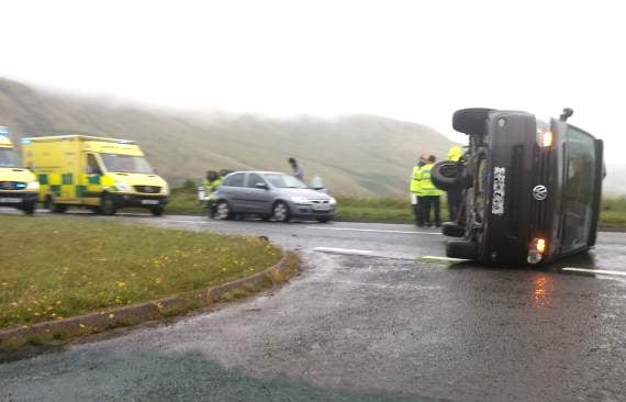 Four taken to hospital after Brecon Beacons crash | brecon-radnor.co.uk