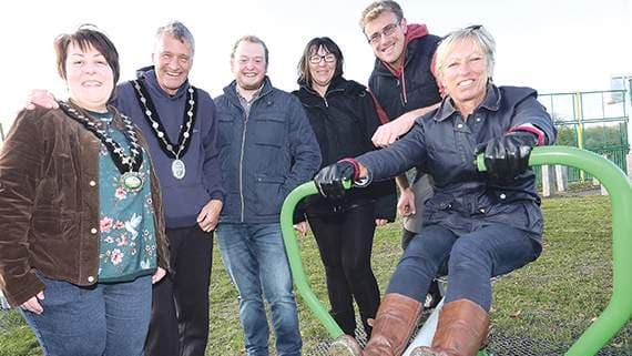 Outdoor gym is unveiled by mayor | brecon-radnor.co.uk