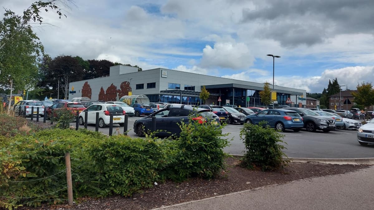 Unexpected Christmas gift for Morrisons customers | brecon-radnor.co.uk