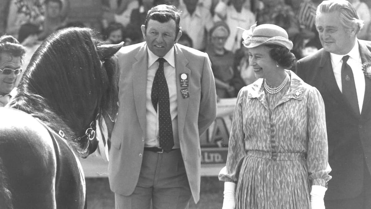 The Royal Welsh Agricultural Society pays tribute to the Queen | brecon-radnor.co.uk