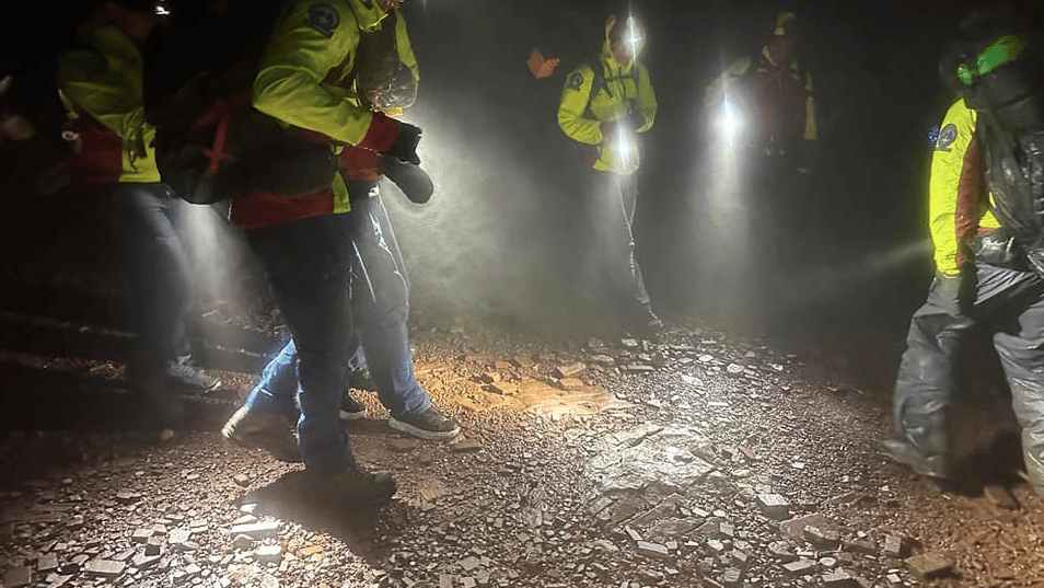 Brecon Mountain Rescue Team locate missing person on Pen y Fan | brecon ...