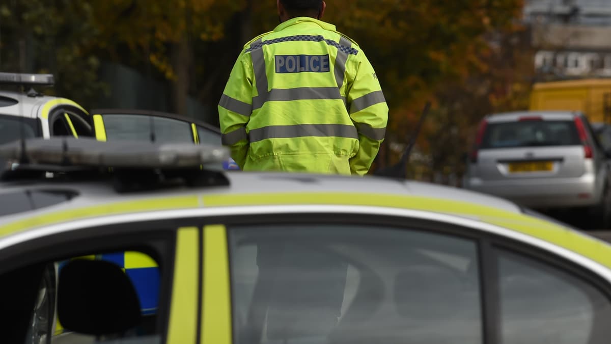 One in 10 officers plan to leave Dyfed-Powys Police within two years ...