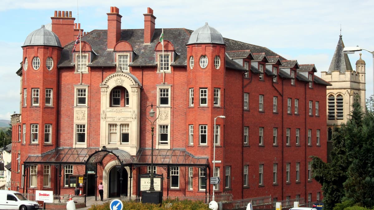 Powys County Council seeks partner for Llandrindod Wells building ...