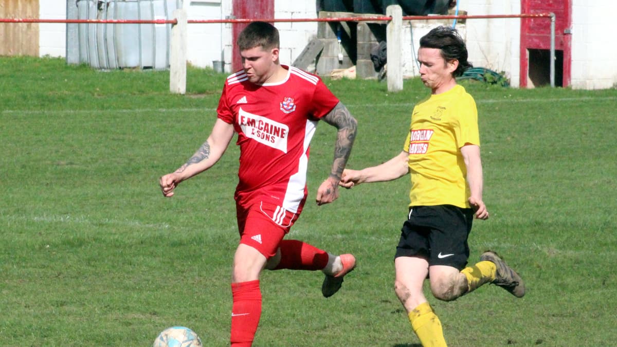 Dovey nets hat-trick as Knighton hit eight in win | brecon-radnor.co.uk