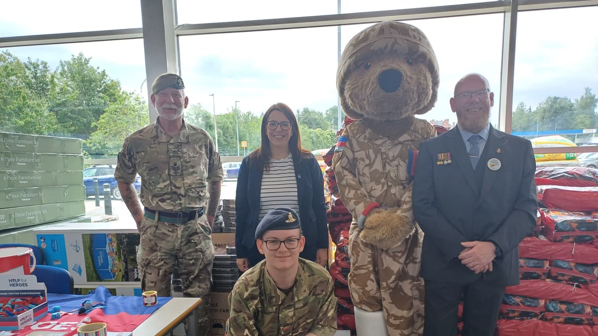Fay Jones MP joins Help for Heroes fundraising event in Llandrindod ...