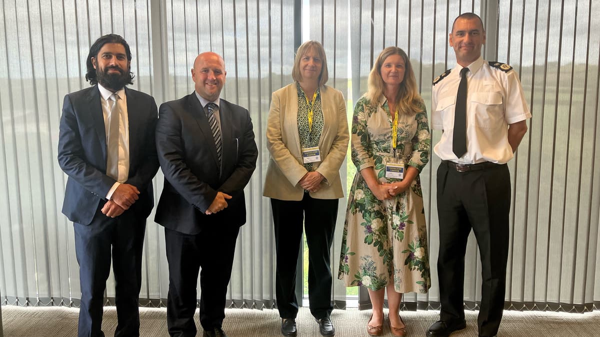 Dyfed-Powys Police Commissioner leads discussion on domestic abuse ...