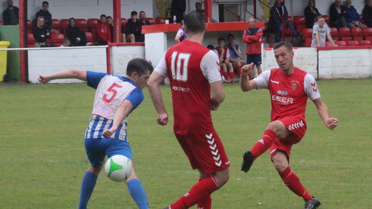 Mid Wales football fixtures this weekend | brecon-radnor.co.uk