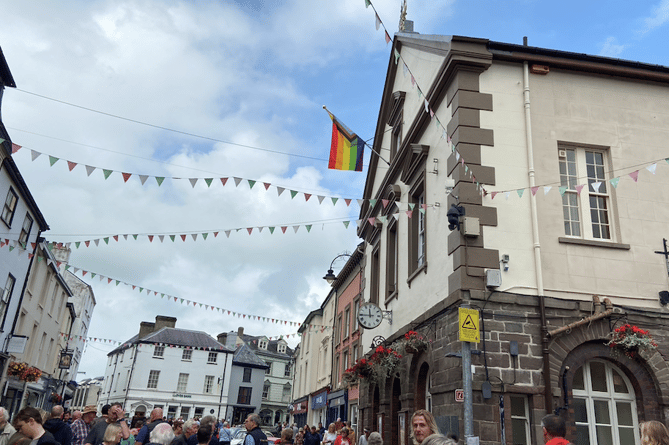 VIDEO: Brecon's first Pride parade takes to the streets | brecon-radnor ...
