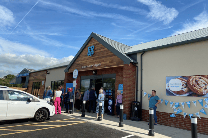 VIDEO: Talgarth's new Co-op store opens | brecon-radnor.co.uk
