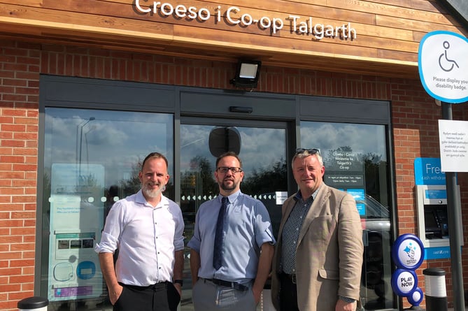 VIDEO: Talgarth's new Co-op store opens | brecon-radnor.co.uk