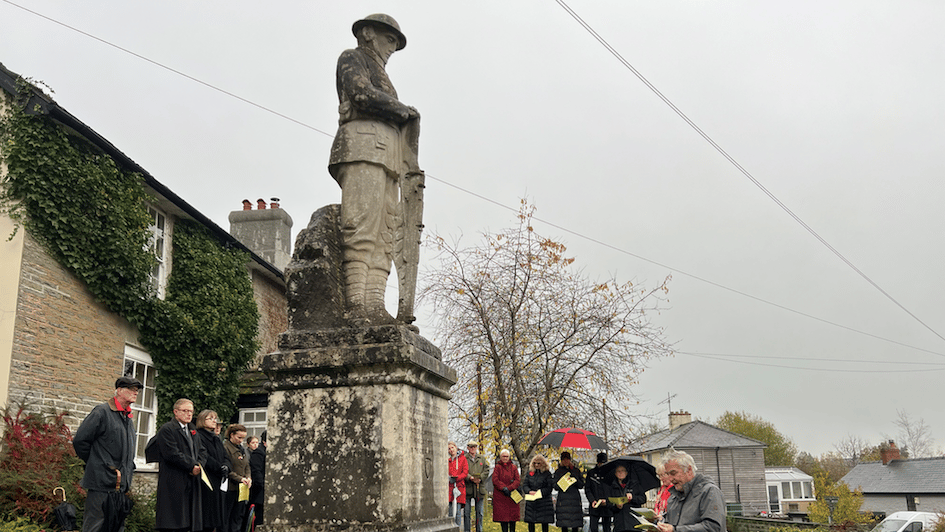 New Radnor gathers for Remembrance Sunday | brecon-radnor.co.uk