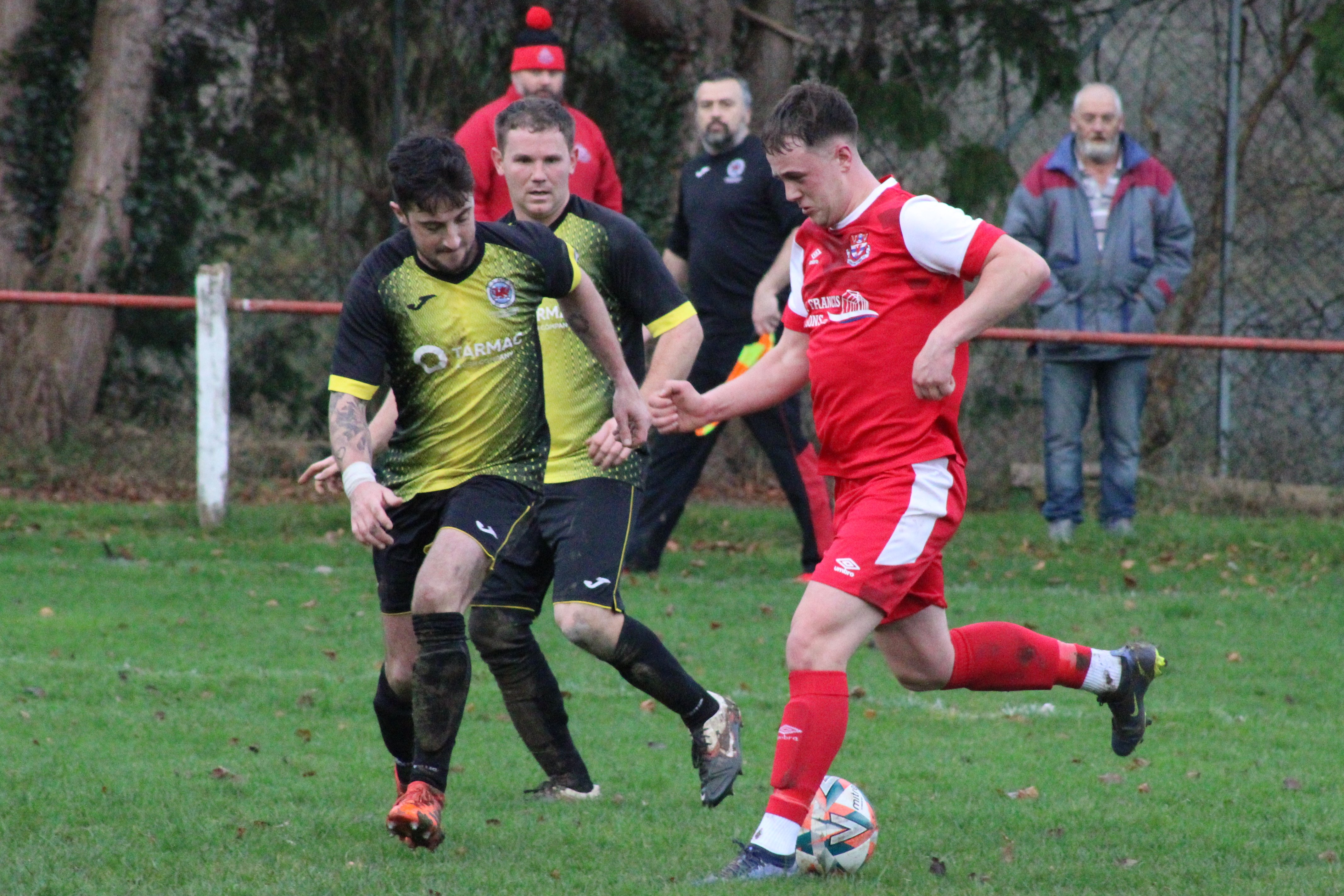 Knighton Town and Presteigne St Andrews Share honours in thrilling ...