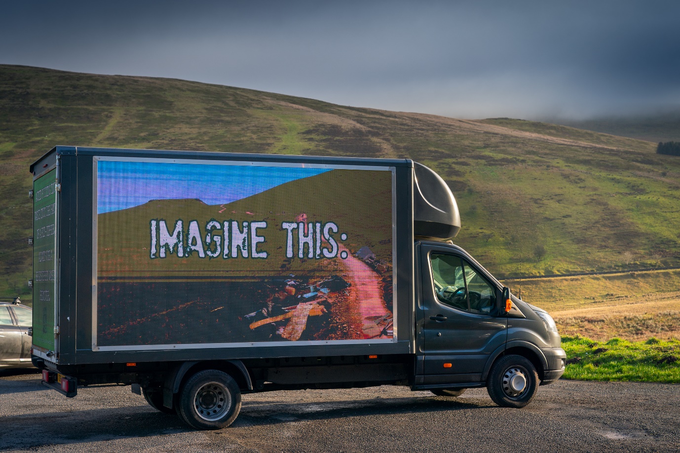 Shocking fly-tipping images halt Pen y Fan walkers in their tracks ...