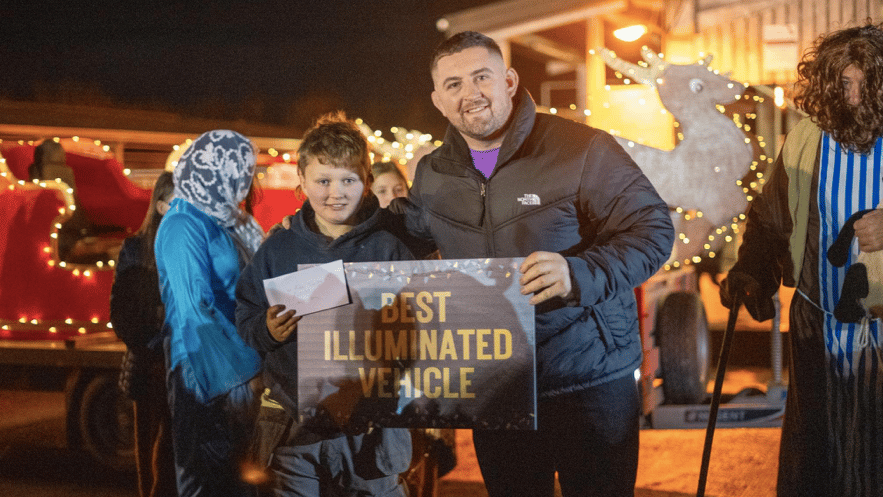 Illuminated tractor run raises more than £8,000 | brecon-radnor.co.uk