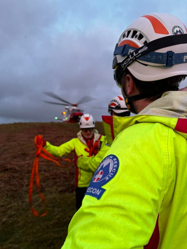 Brecon Mountain Rescue Team respond to injured man | brecon-radnor.co.uk