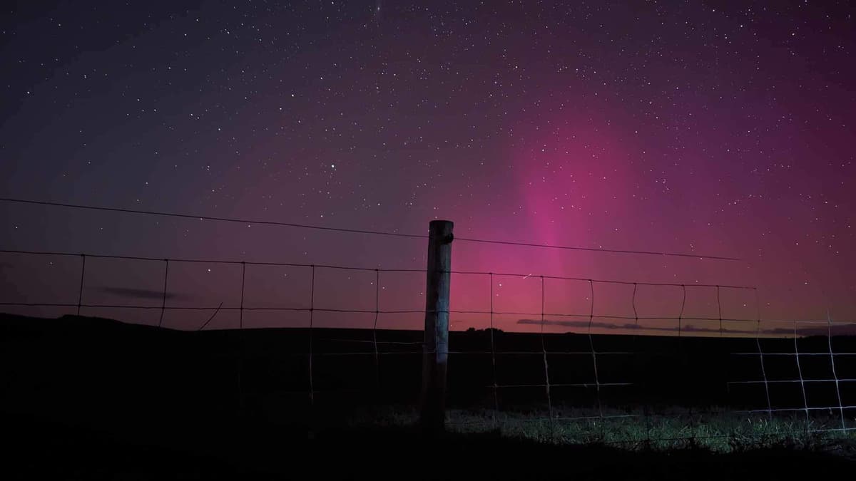 Spectacular Northern Lights photographs captured over Brecon and ...