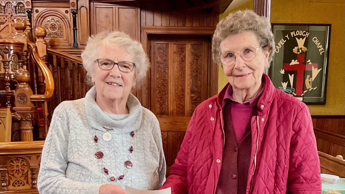 Brecon Floral Society blooms with generosity with donation | brecon ...
