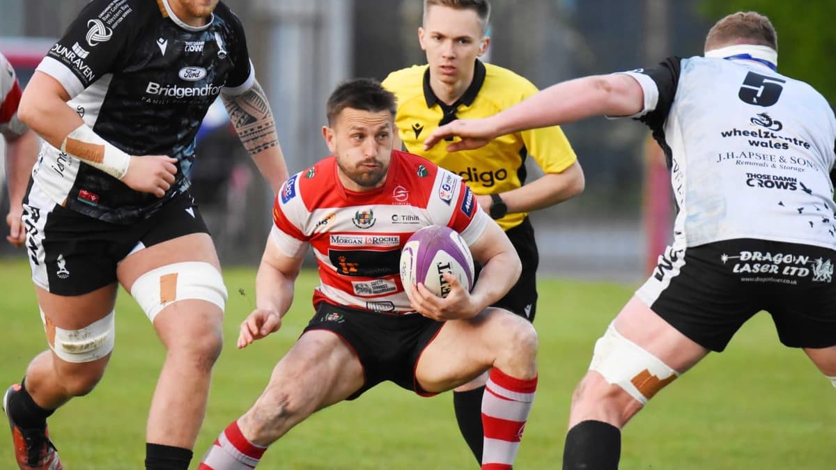 Drovers top table with Bridgend demolition on historic night | brecon ...