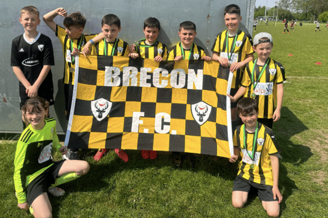 Brecon FC Juniors fly the flag for Powys in Hirwaun tournament | brecon ...