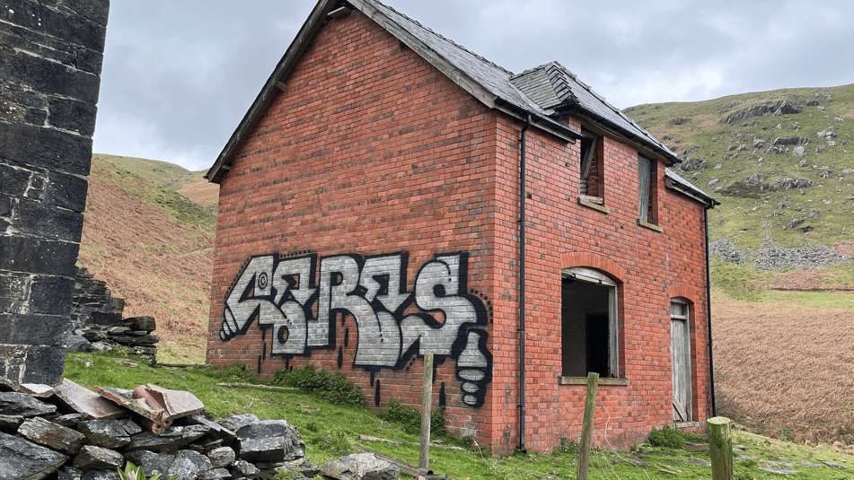 Investigation ongoing for graffiti left on Elan Valley estate building ...