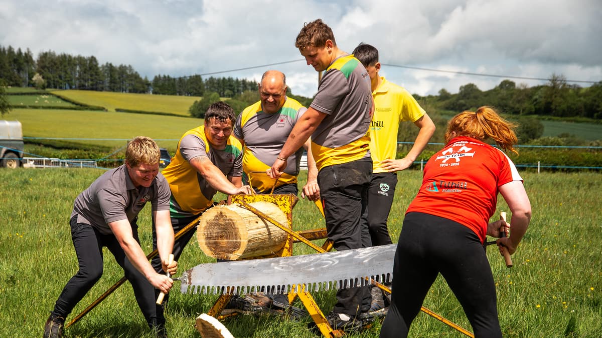 Rain fails to dampen spirits at Llanbister Show | brecon-radnor.co.uk