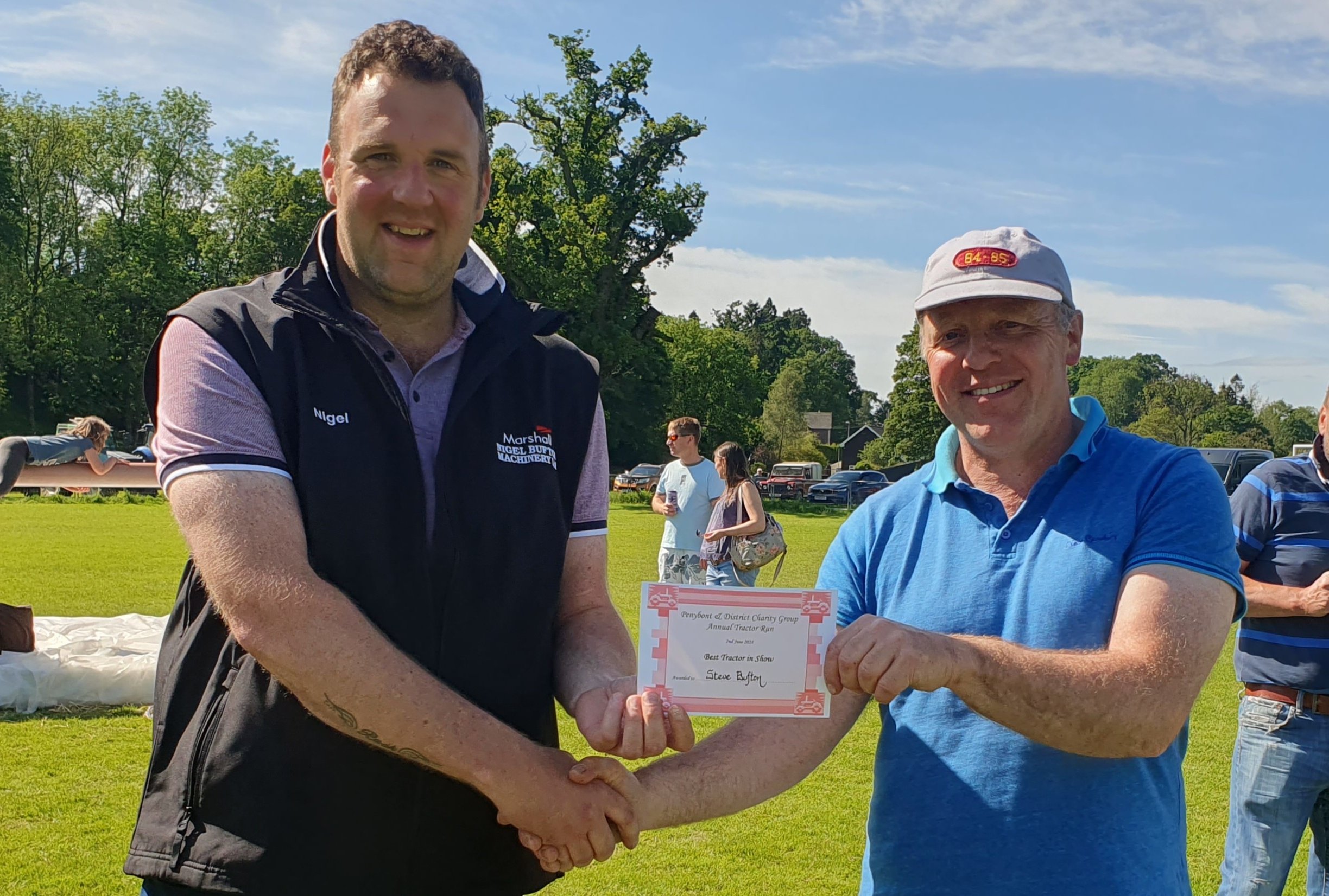 Penybont Tractor Run supports vital charity | brecon-radnor.co.uk