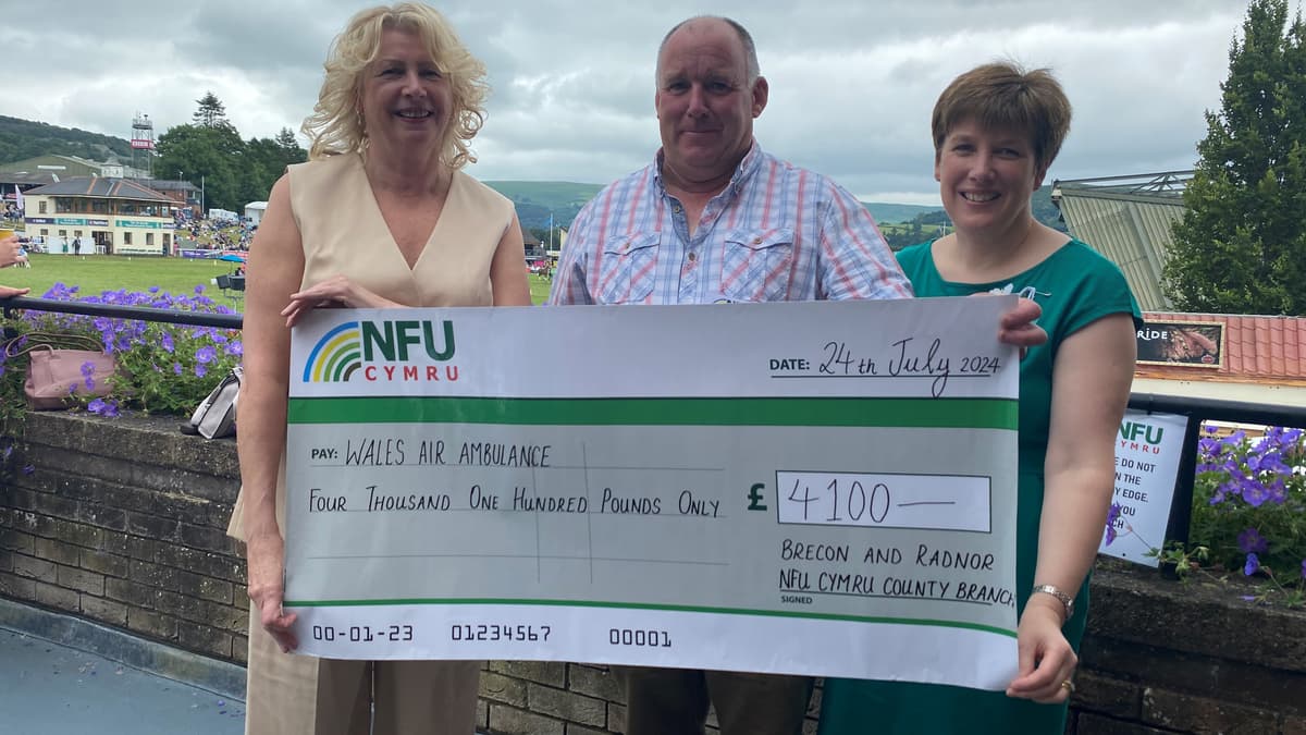 County dinner raises more than £8,000 for charities | brecon-radnor.co.uk