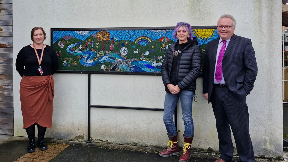 Newbridge-on-Wye school unveils community mosaic created by students ...