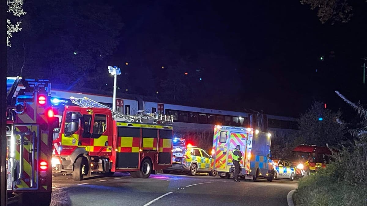 One man dies, 15 injured following two-train collision | brecon-radnor ...