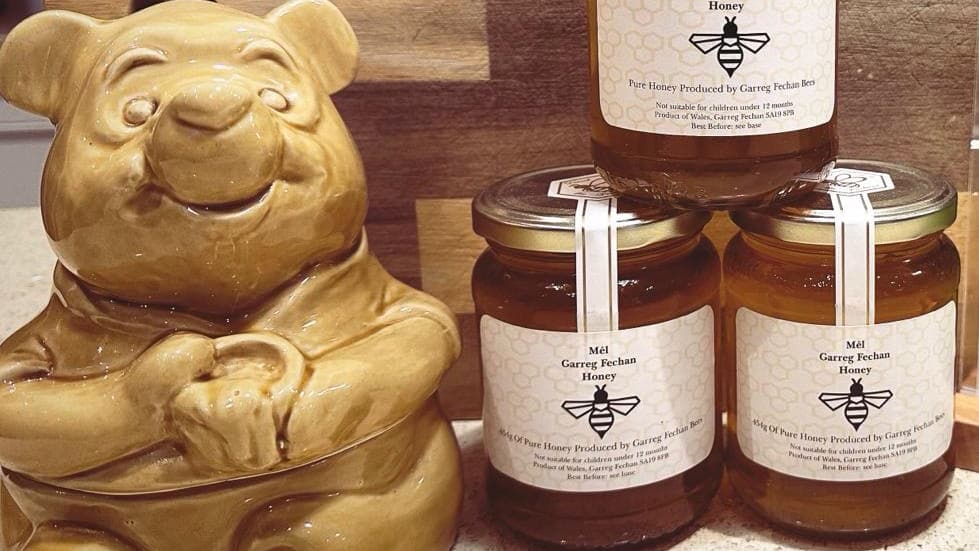 Llandovery to launch festive season with market and lights | brecon ...