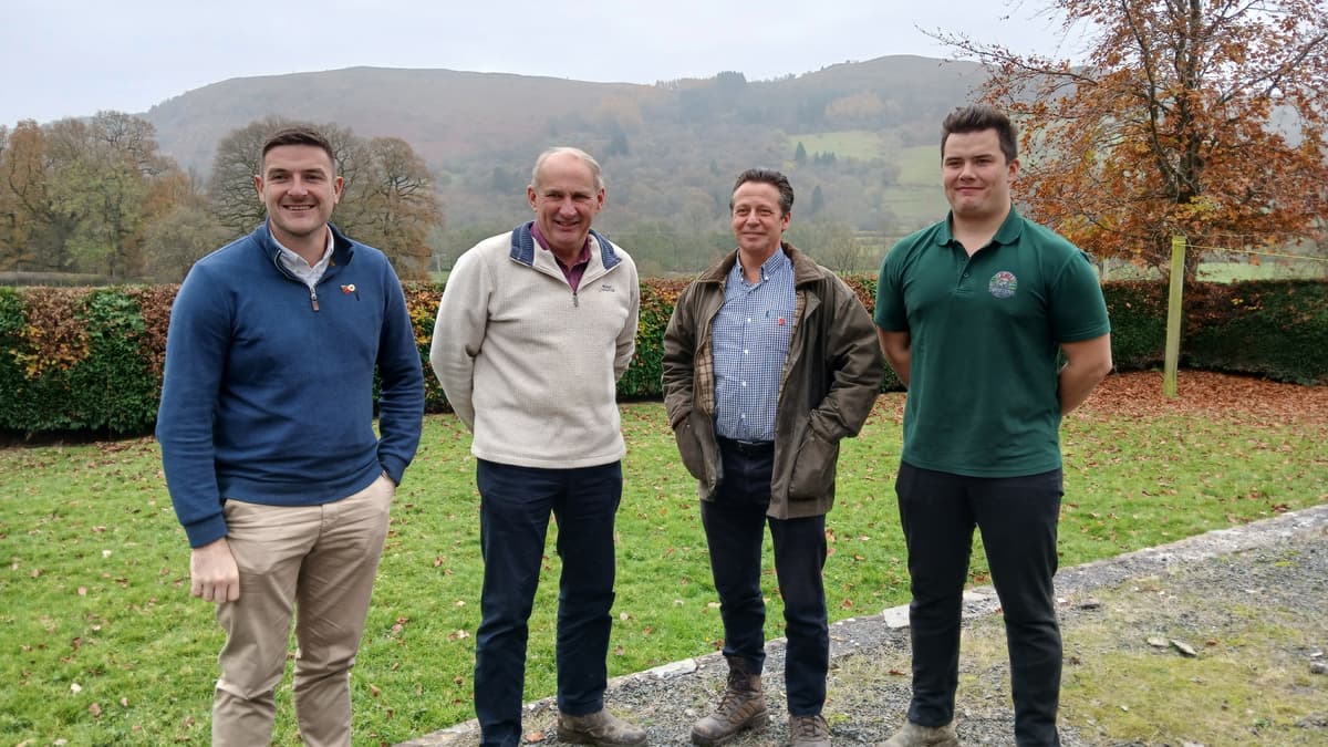 Conservative Co-Chair joins MS on Rhayader farm | brecon-radnor.co.uk