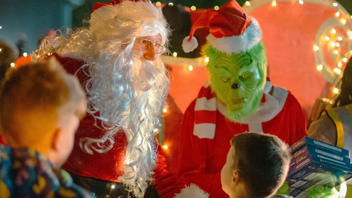 Pontfaen YFC set to light up Brecon next week with charity tractor run ...