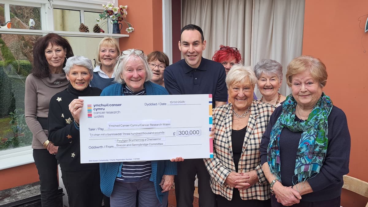 Brecon and Sennybridge committee celebrate £300k milestone for Cancer ...