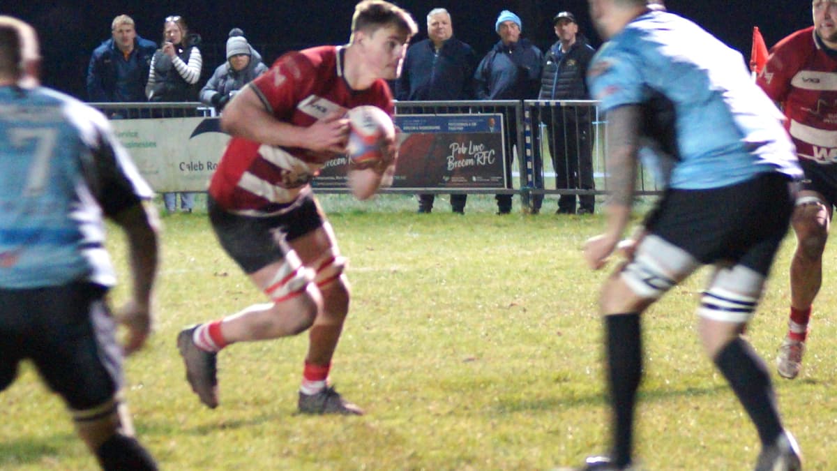 Brecon edge Newbridge in nine-try thriller at Parc de Pugh | brecon-radnor.co.uk