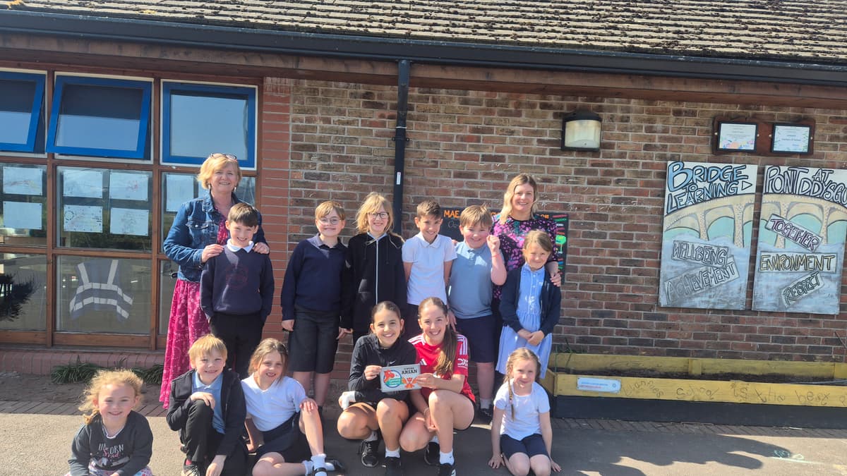 Llanfaes C.P. School earns Cymraeg Campus Silver Award | brecon-radnor ...