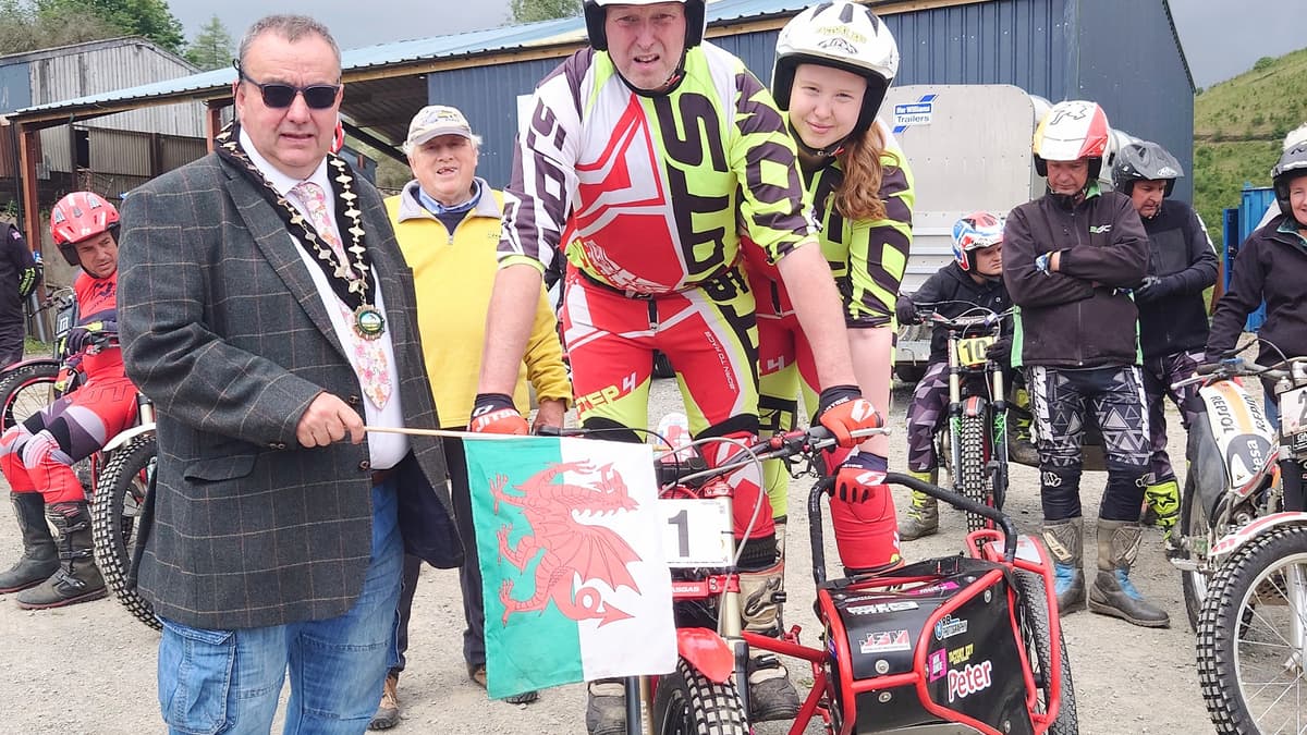 Motorcycle sidecar trials make triumphant return to Mid Wales | brecon-radnor.co.uk