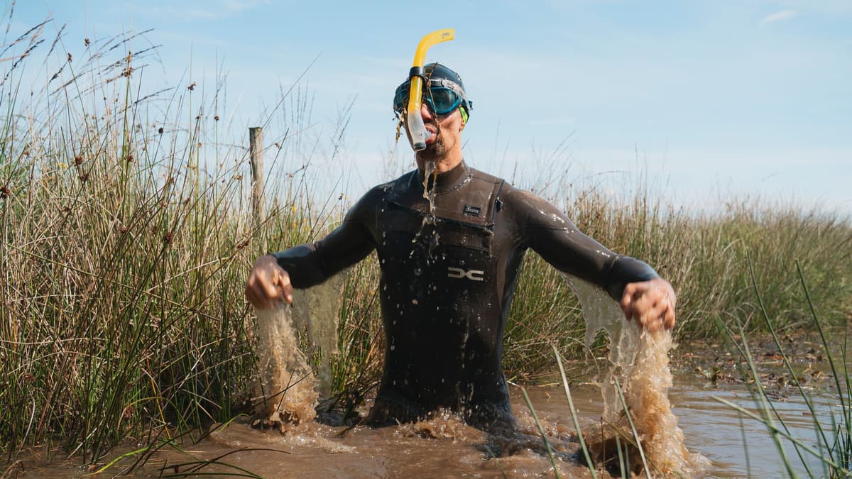 Dacia signs six-time world champion as bog snorkelling goes pro ...