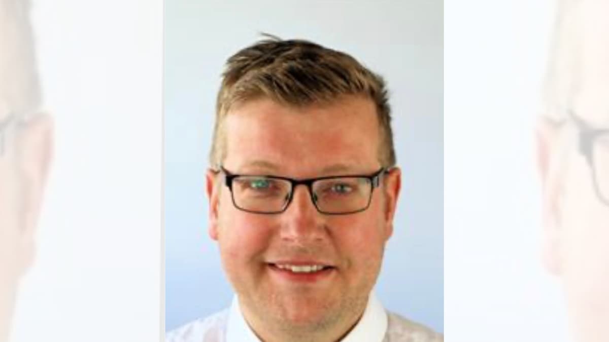 Data error means Powys councillor now exceeds attendance threshold ...