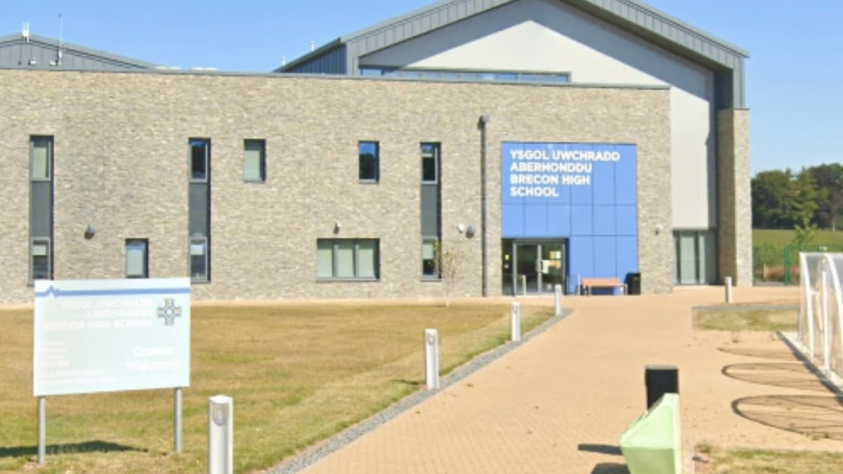 Brecon High School enters third day of lockdown | brecon-radnor.co.uk