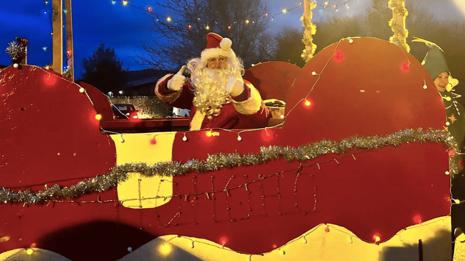 Santa Claus to spread Christmas cheer in Hay-on-Wye visit! | brecon ...