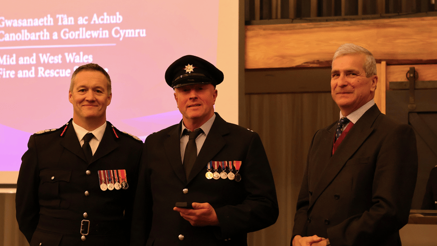 Brecon hosts fire service long service awards ceremony | brecon-radnor ...