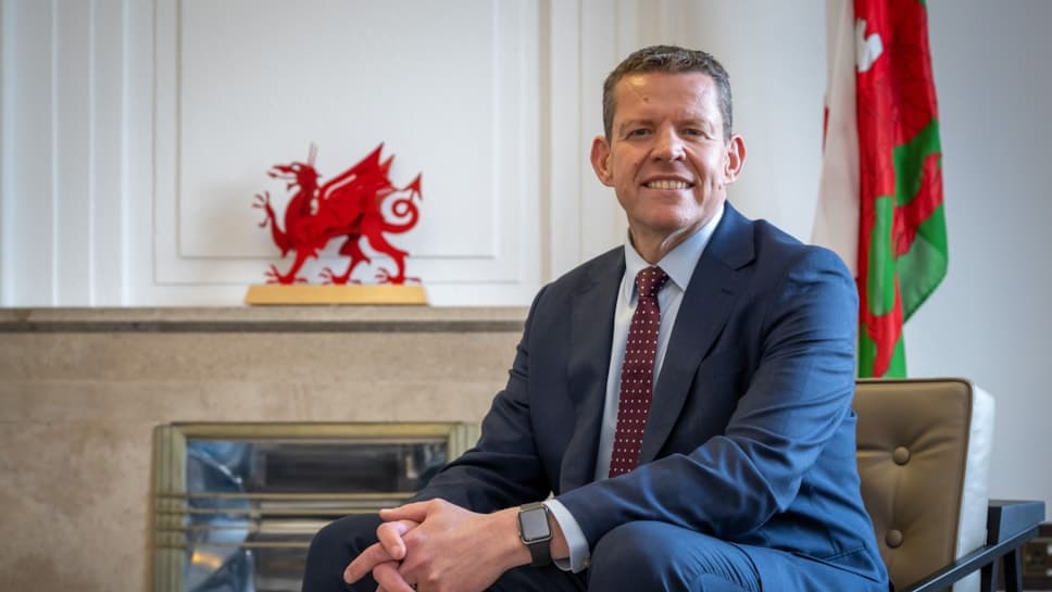First Minister dismisses Wales-wide mobile phone ban in schools ...