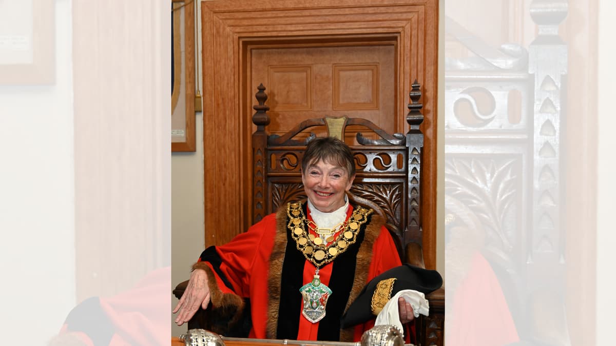 New Mayor of Brecon named at Guildhall ceremony | brecon-radnor.co.uk